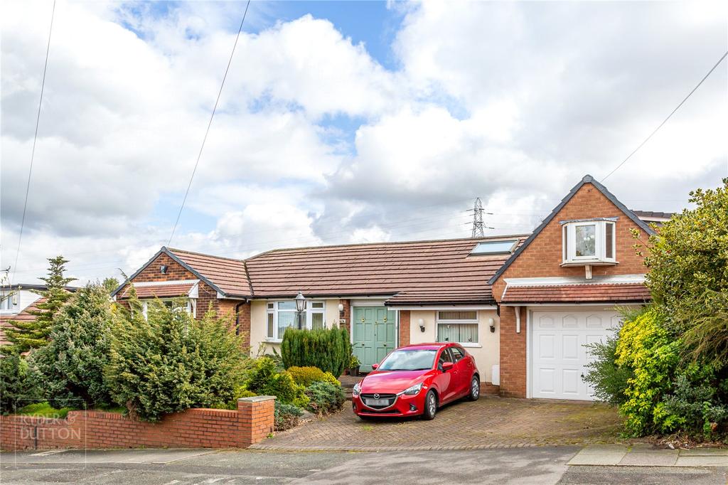 Chadderton Park Road, Chadderton... 4 bed detached bungalow - £369,950