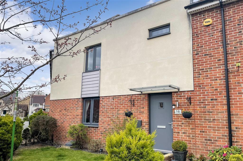 Trinity Way, Maidstone, Kent 3 bed terraced house - £280,000