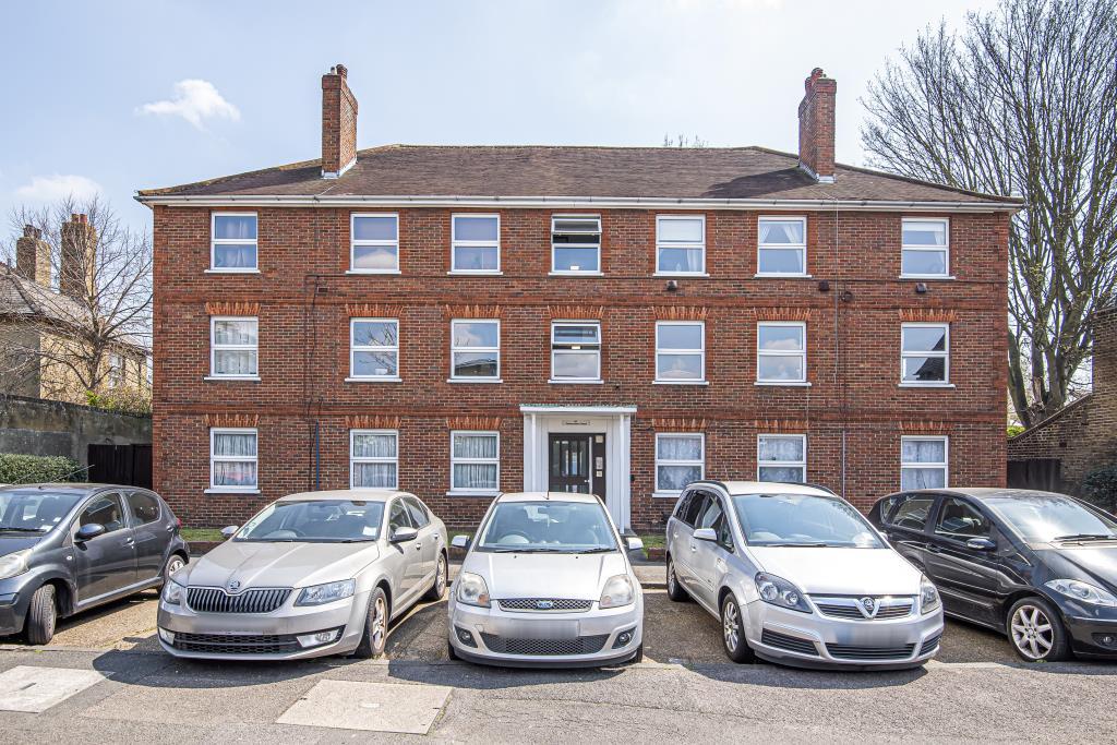 Twickenham Road, Isleworth TW7, TW7 2 bed flat - £290,000