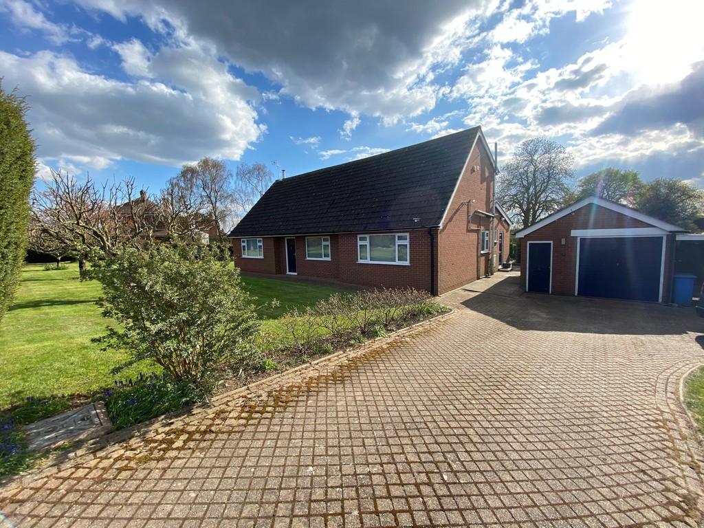 Woodland Road, Stanton 4 bed detached house - £425,000