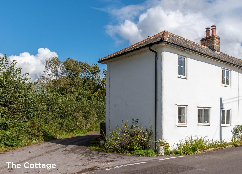 The Common, Longparish, Hampshire 2 bed semi-detached house - £285,000