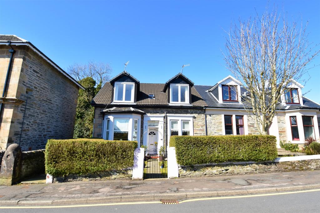 13 Victoria Road, DUNOON, PA23 7EA 2 bed flat - £69,995