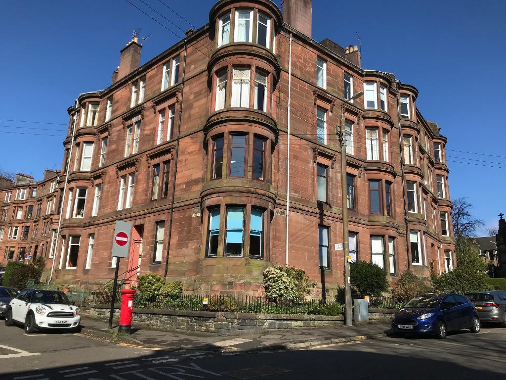 Caird Drive, Partickhill, Glasgow... 3 bed flat - £275,000