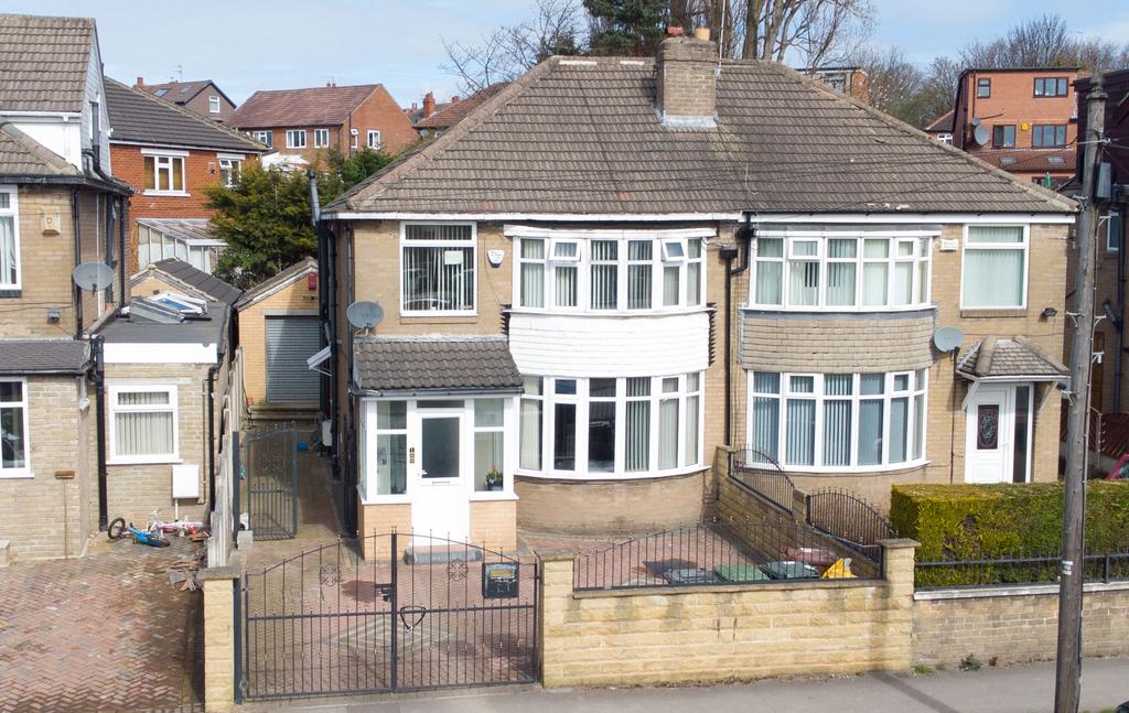 Easterly Road, Leeds, LS8 4 bed semi-detached house - £300,000