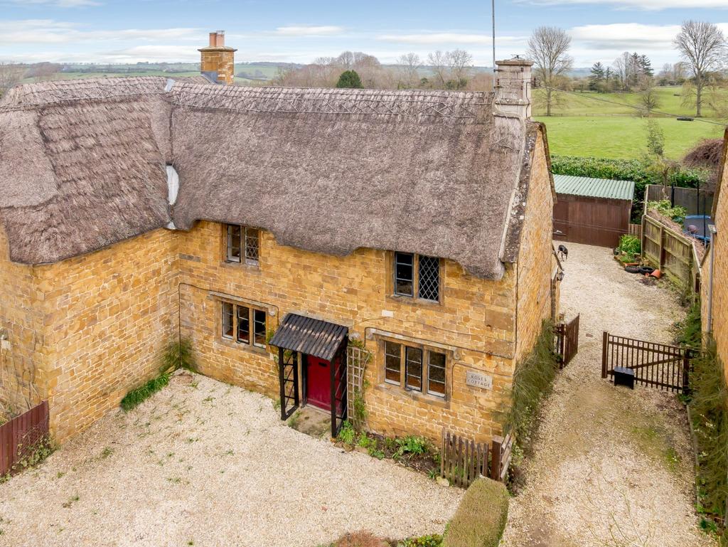 Over Worton, Chipping Norton 3 bed semi-detached house - £600,000
