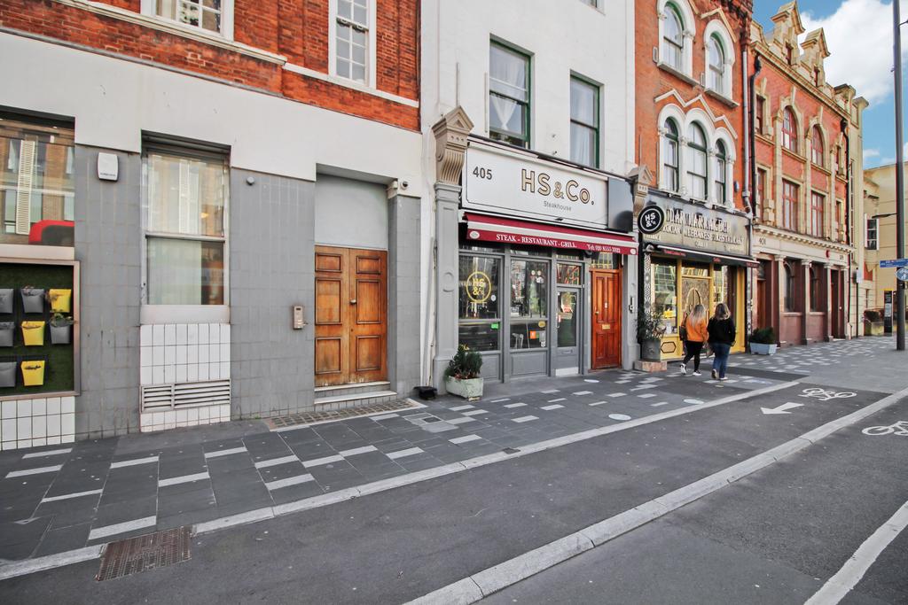 High Street, Stratford E15 1 bed apartment - £1,195 pcm (£276 pw)