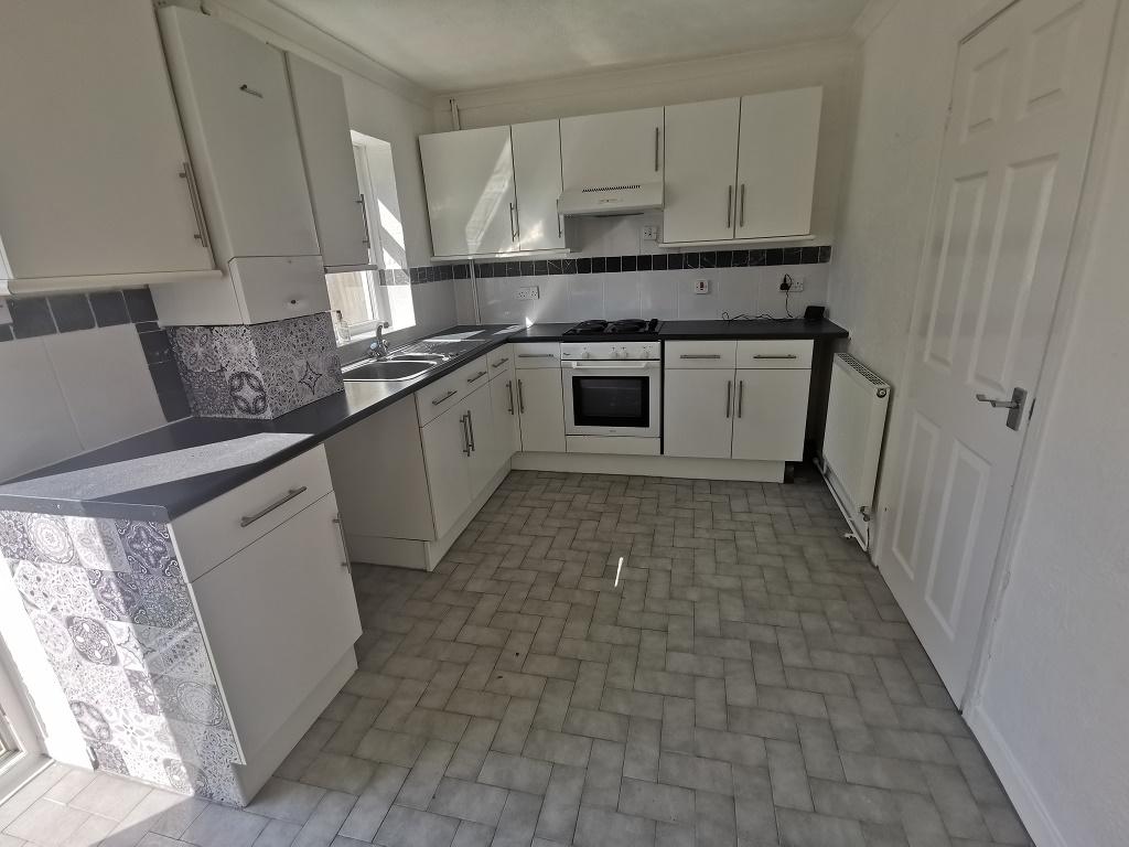 4 Heol Ddu, Tirdeunaw, SA5 7HW 2 bed semi-detached house - £550 pcm (£ ...