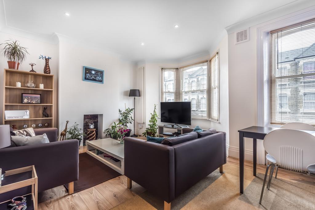 Brook Drive Kennington SE11 2 bed flat - £1,700 pcm (£392 pw)