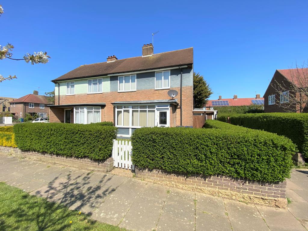 Towney Mead Northolt Middlesex Ub5 6bz 3 Bed Semi Detached House £