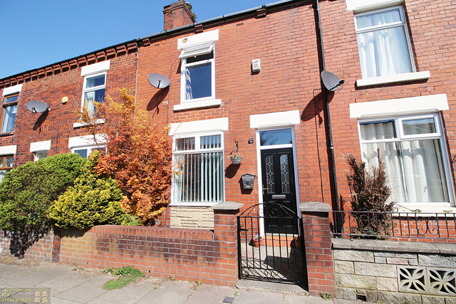 Peel Street, Westhoughton, BL5 3SP 2 bed terraced house - £135,000