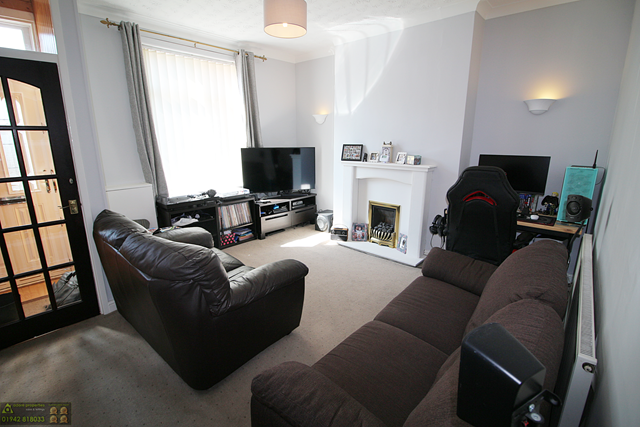 Peel Street, Westhoughton, BL5 3SP 2 bed terraced house - £135,000