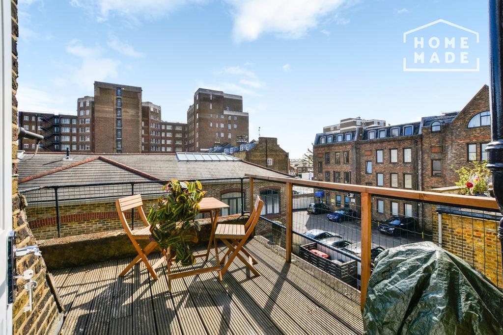 Westcroft Square, Stamford Brook, W6 3 bed maisonette - £2,000 pcm (£ ...