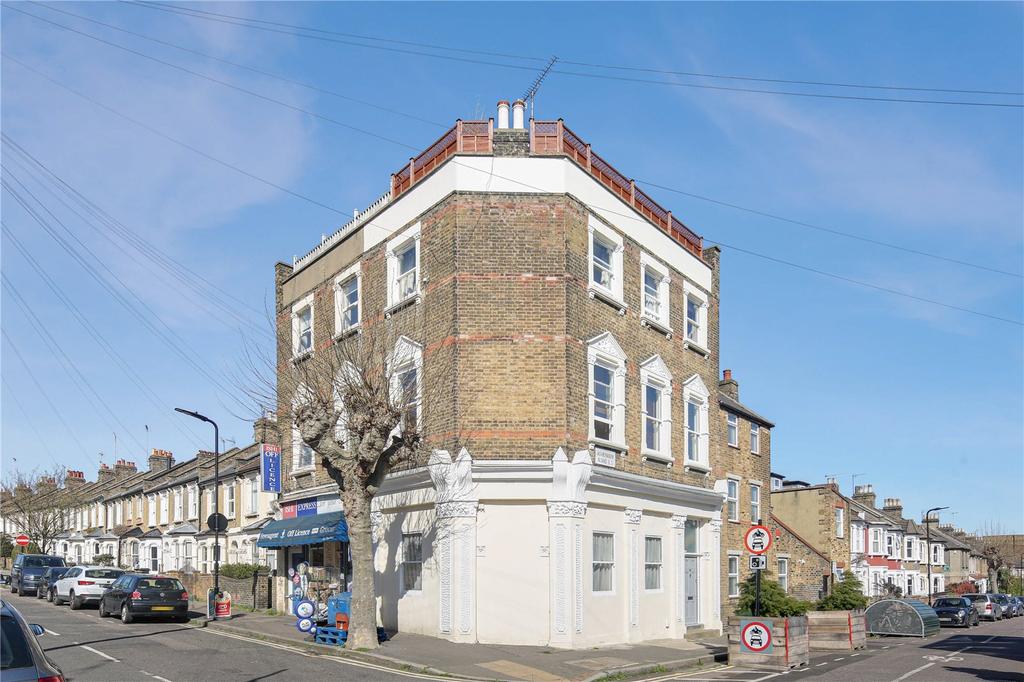 Glyn Road, Homerton, London, E5 3 bed maisonette - £650,000