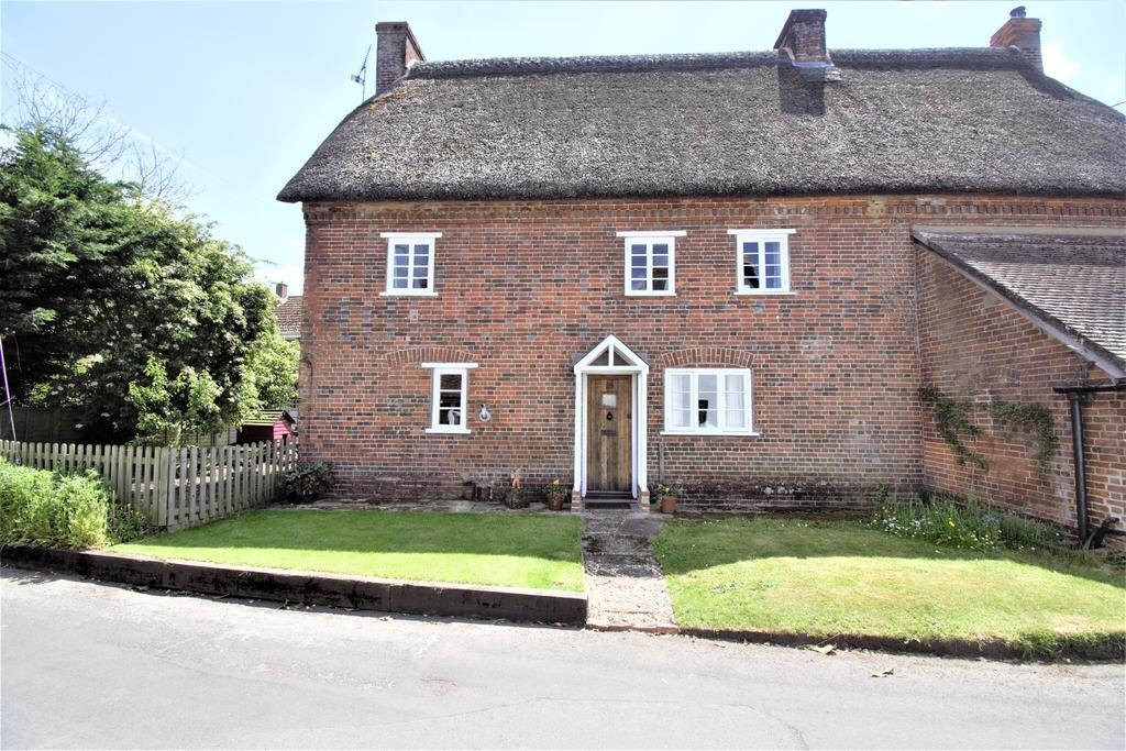 Shroton Cross, Iwerne Courtney -... 3 bed semi-detached house - £450,000