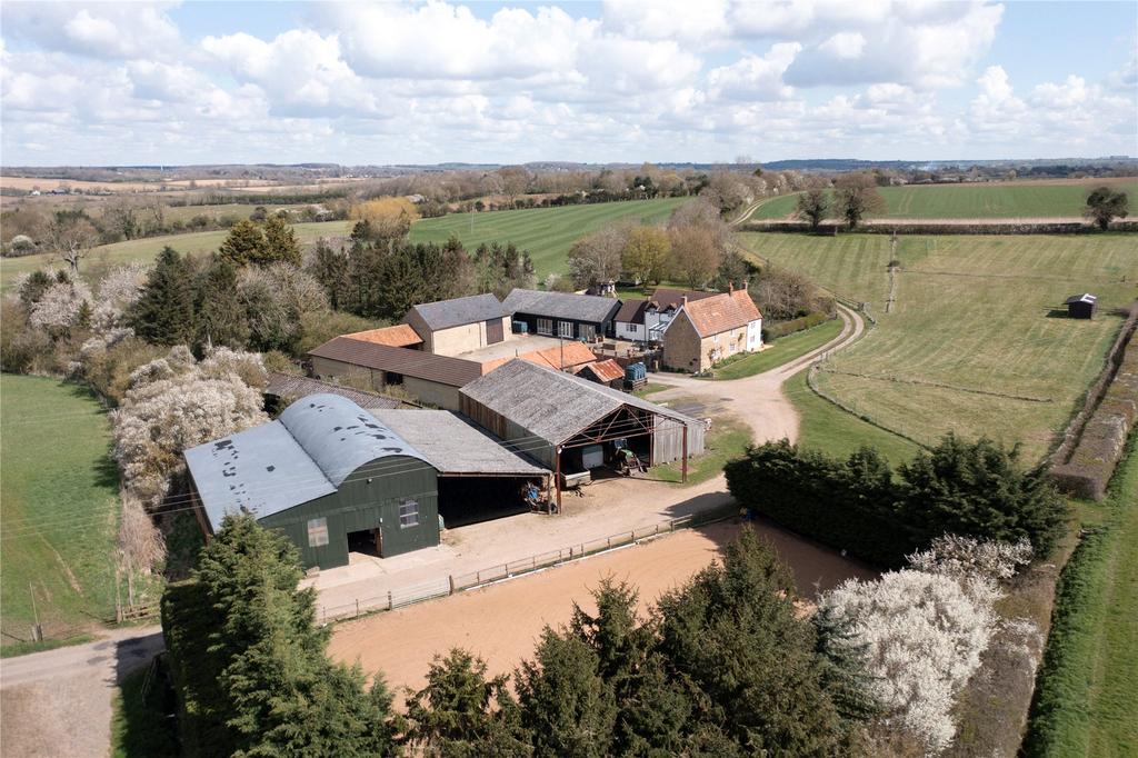 Carlton Road, Felmersham... 5 bed equestrian property - £1,500,000