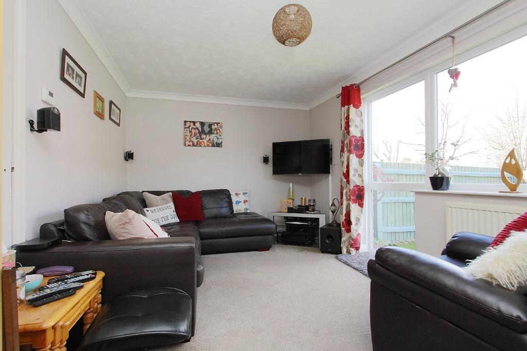 Hamble Court, River Way, Andover, SP10 3 bed terraced house - £210,000