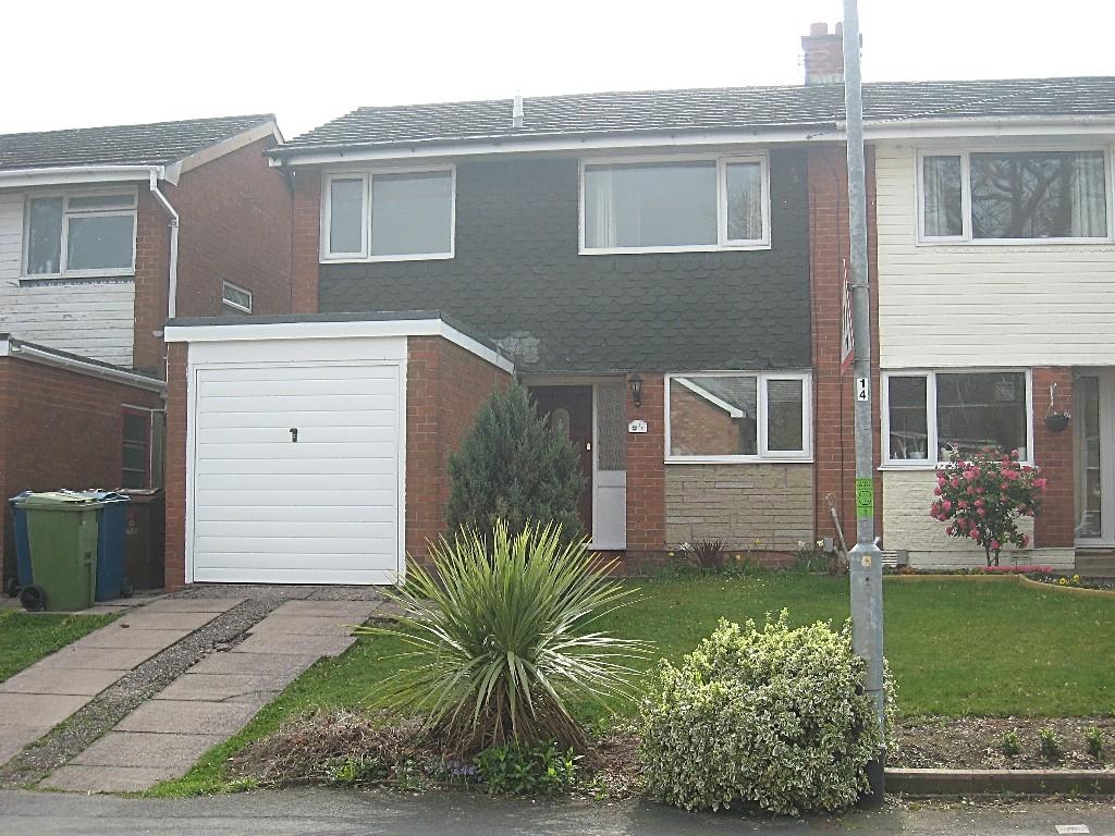 Barnes Road, Highfields, Stafford, ST17 3 bed semi-detached house - £ ...
