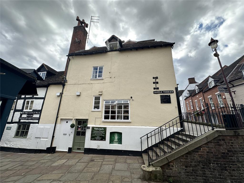 Waterloo Terrace, Bridgnorth... 1 bed flat - £495 pcm (£114 pw)