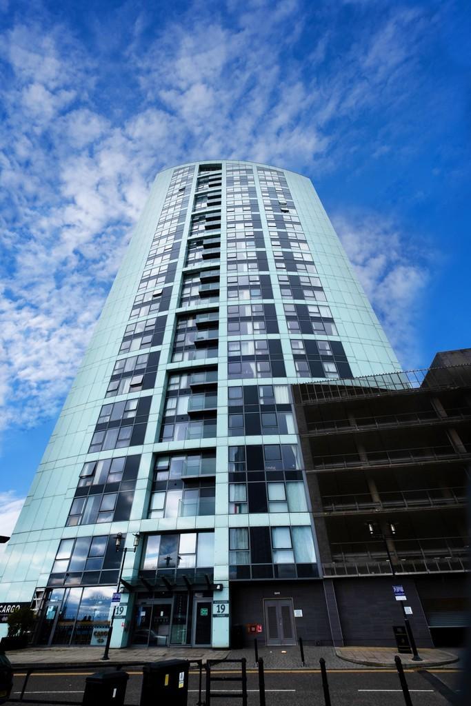 Amazing Alexandra Tower Apartment 1 bed apartment - £135,000