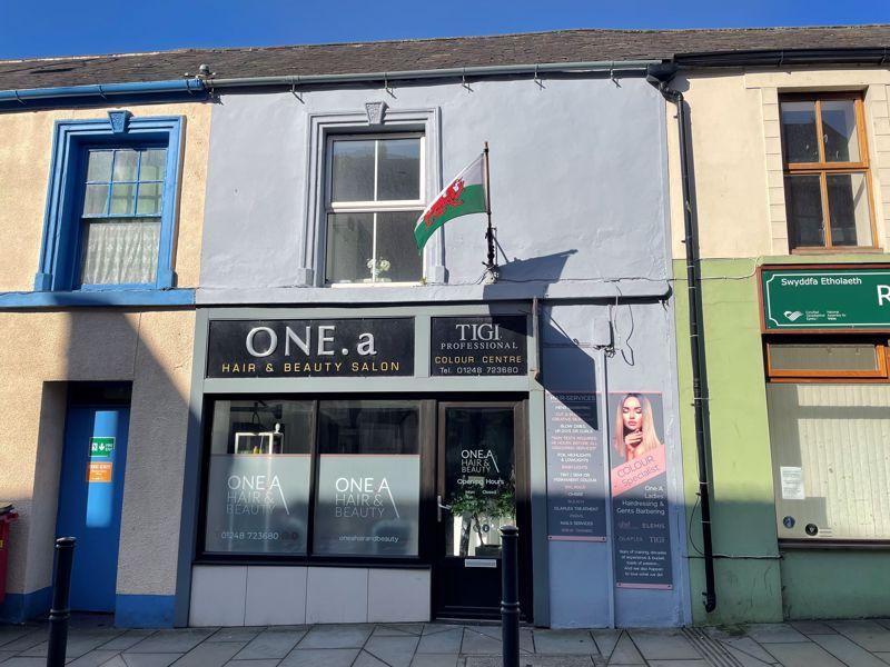 Llangefni, Anglesey Retail property (high street) - £89,950