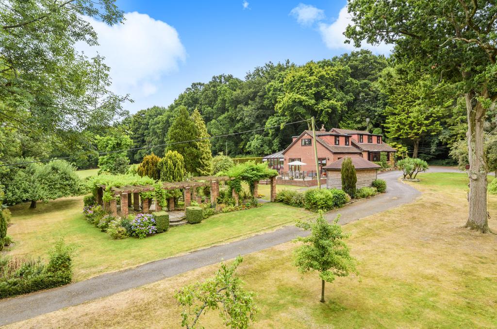 Tatchbury Lane, Winsor, Southampton, Hampshire, SO40 4 bed detached ...