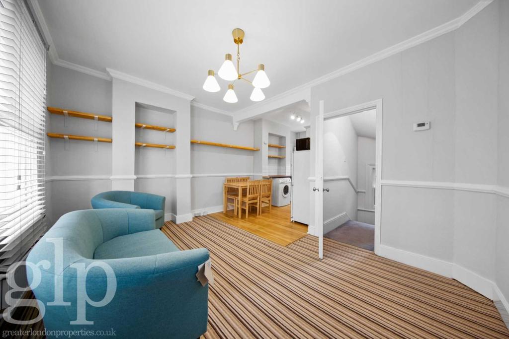 Flask Walk, Hampstead, NW3 2 bed flat - £1,998 pcm (£461 pw)
