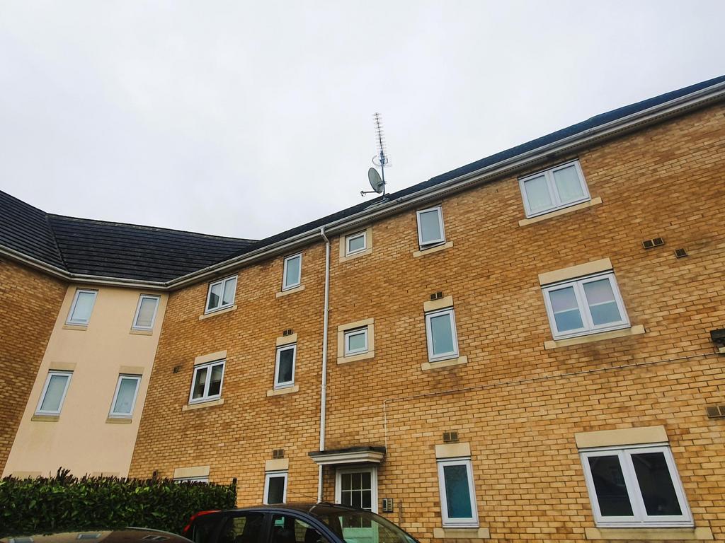 Morgan Close, Leagrave, Luton, LU4 2 bed flat - £1,200 pcm (£277 pw)