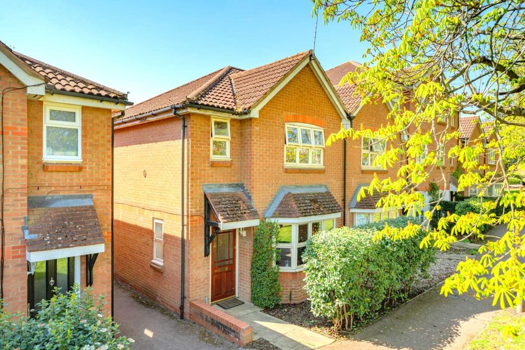 Belswains Lane, Apsley Lock 3 bed house - £475,000