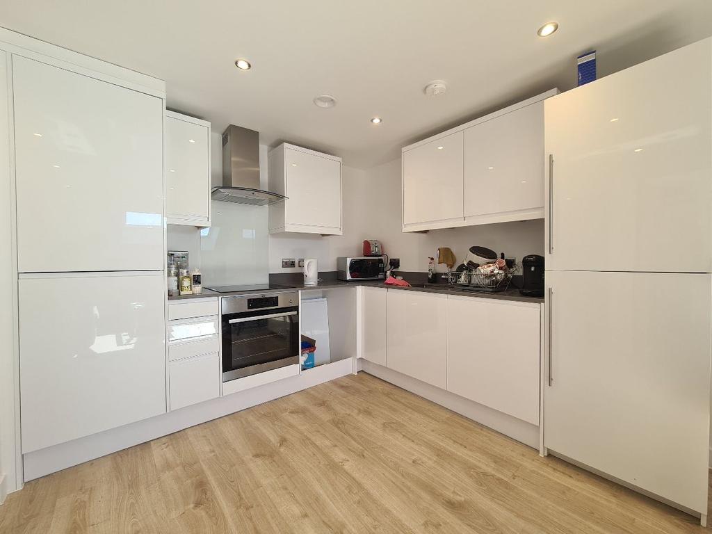 Burnell House, Stanmore Hill, Stanmore, HA7 1 bed flat - £1,050 pcm (£ ...