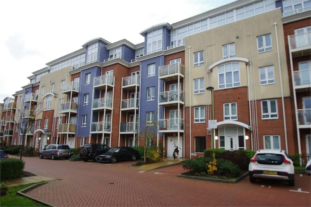 Bentinck House, Pumphouse Crescent... 1 bed apartment - £950 pcm (£219 pw)