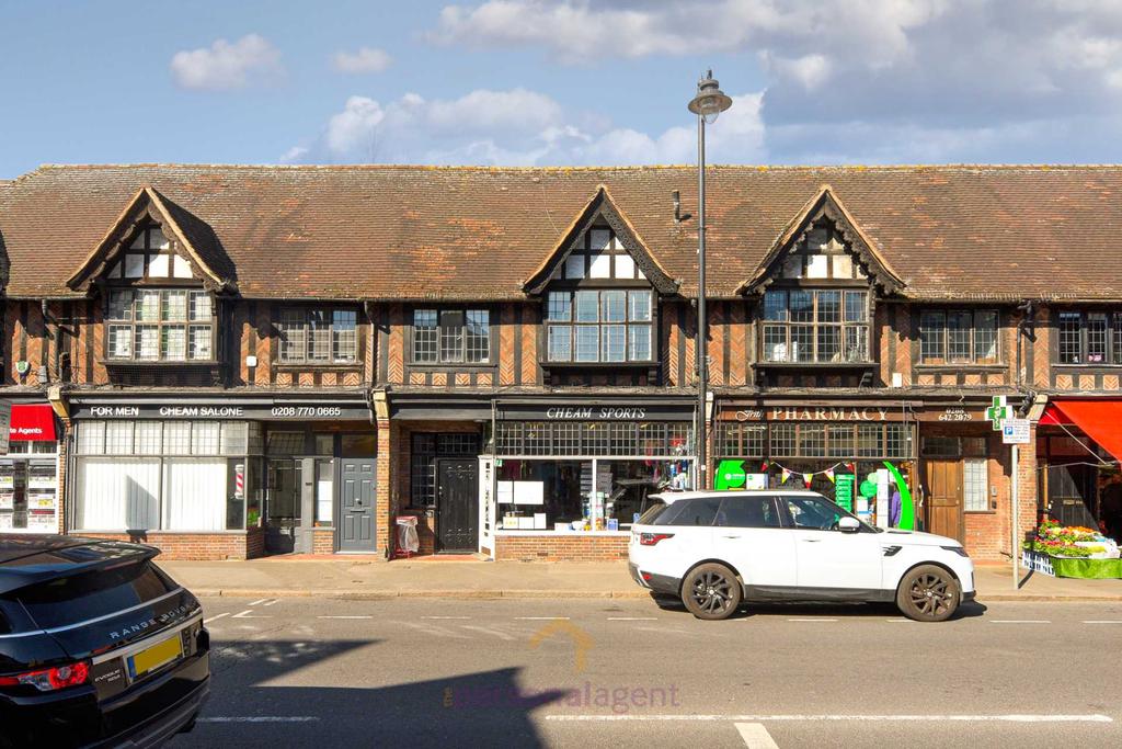 The Broadway, Cheam 2 bed apartment - £1,395 pcm (£322 pw)