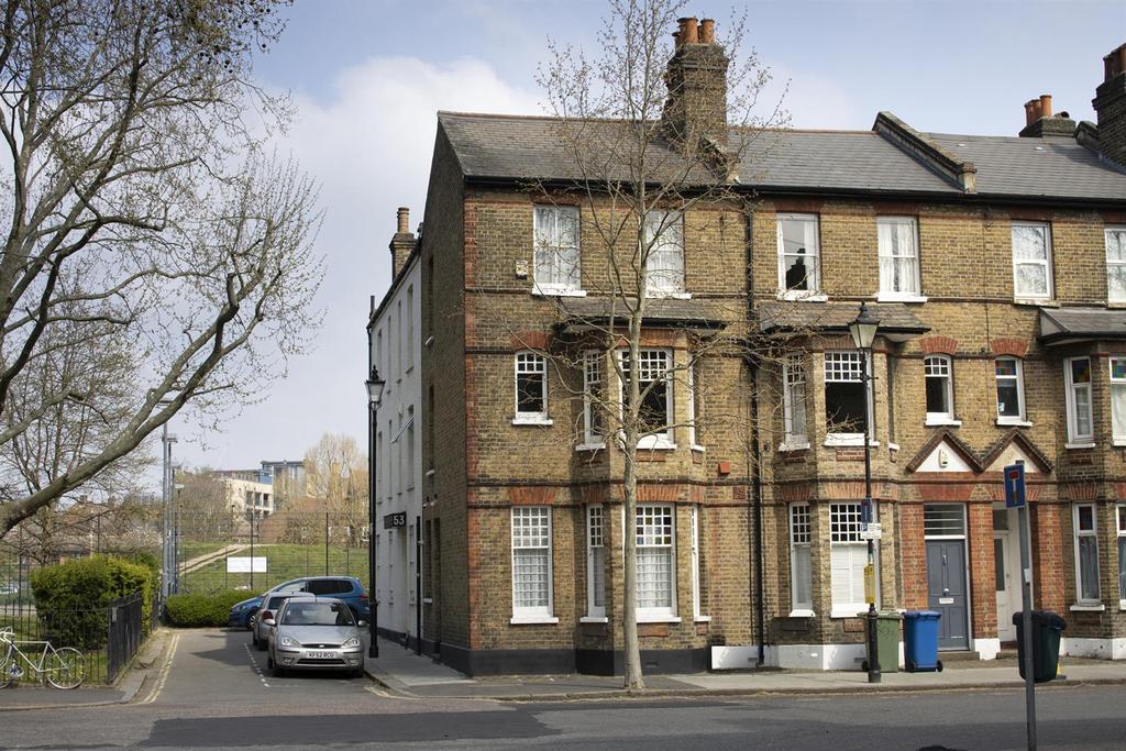 Addington Square, Camberwell, SE5 3 bed end of terrace house for sale ...