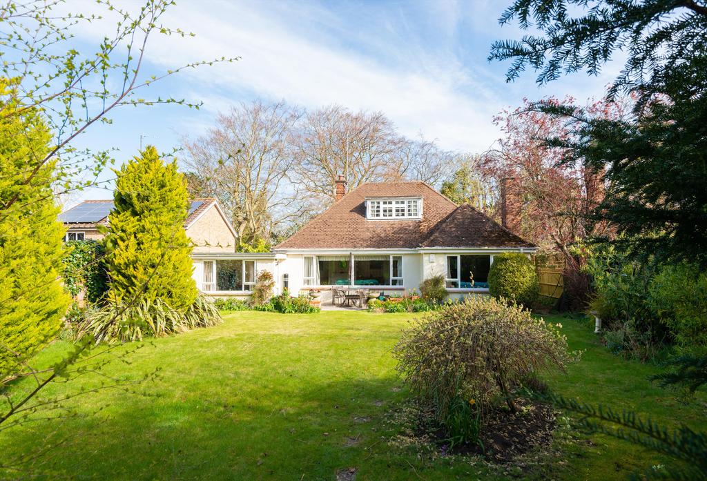 Tree Lane, Oxford, Oxfordshire, OX4 3 bed bungalow - £925,000