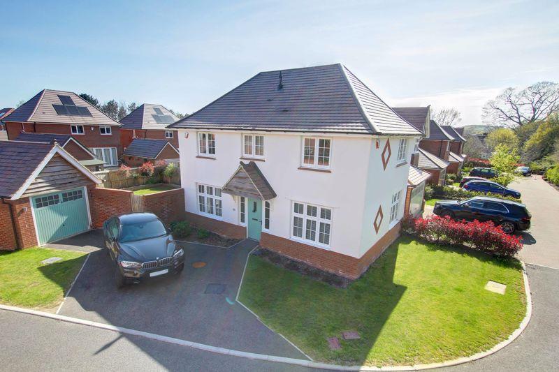 Higher Birch Drive, Exeter 3 bed detached house - £425,000