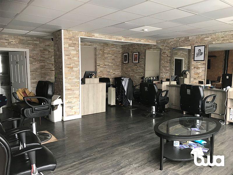 Hall Green Road, West Bromwich, B71 3JS Mixed use - £175,000