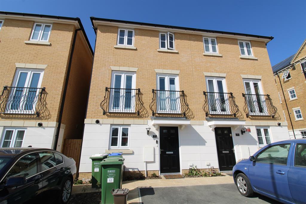 Slade Green Road, DA8 2HX 4 bed semi-detached house - £500,000