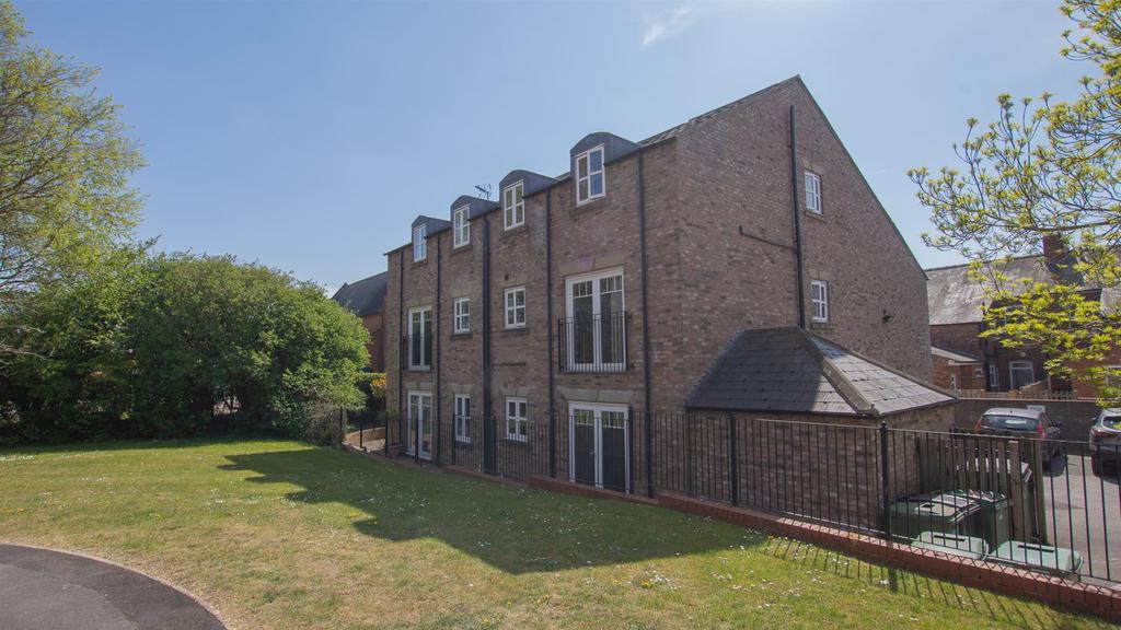 Stephenson Court, Stephenson Way, York, YO26 6AU 1 bed flat - £750 pcm ...