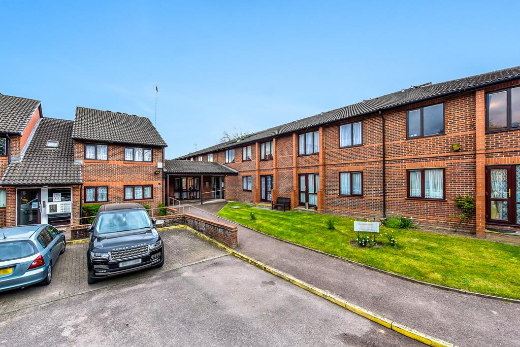 Regency Court, Park Avenue, Enfield EN1 1 bed retirement property for ...
