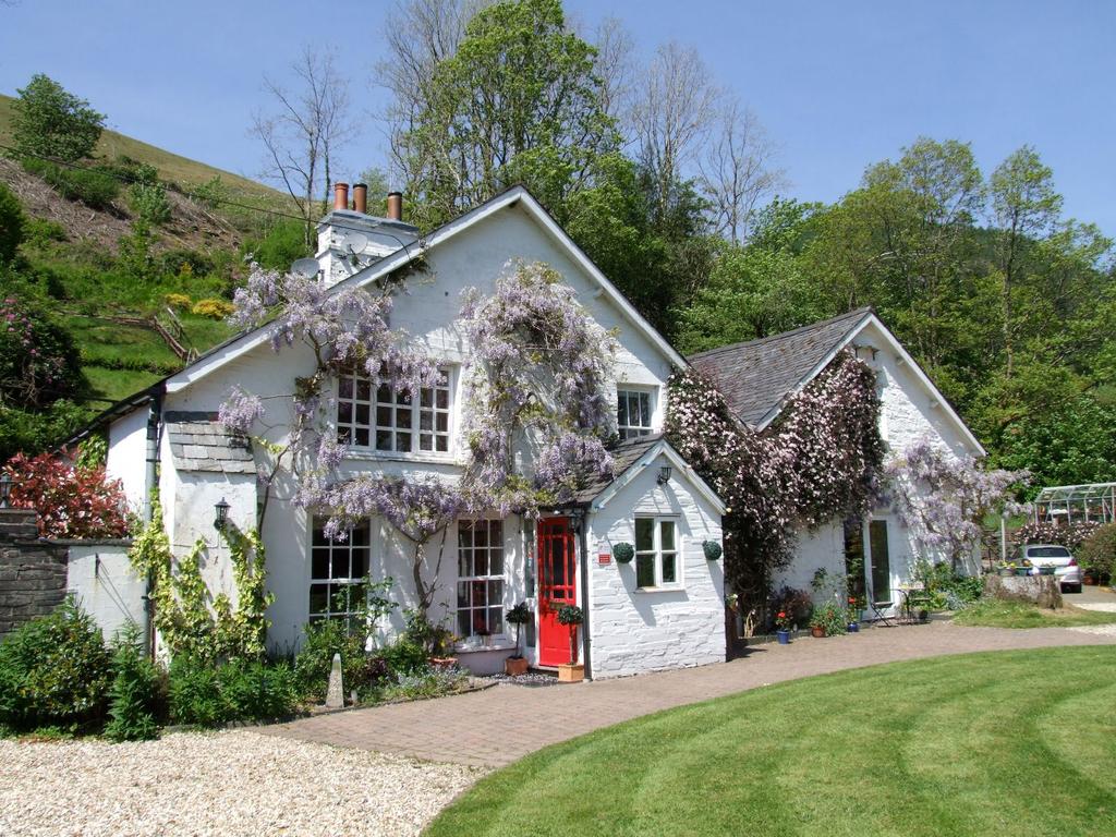Ty Derw, Dinas Mawddwy, Machynlleth... 5 bed detached house - £525,000