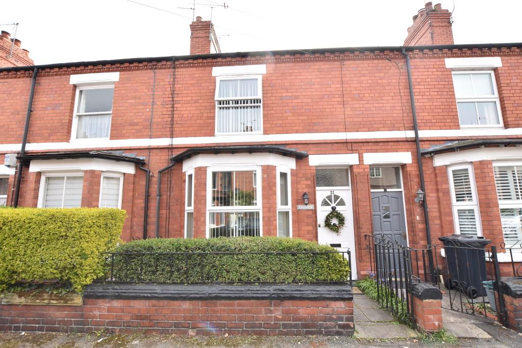 Percy Road, Handbridge 2 bed terraced house - £300,000
