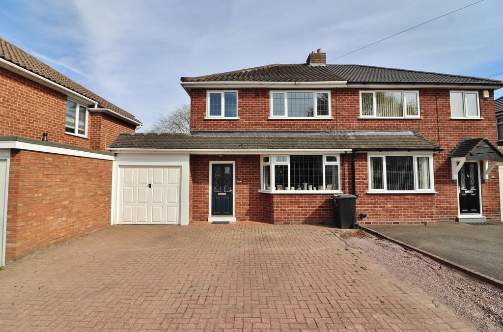 Sheepcote Lane, Amington 3 bed semi-detached house - £265,000