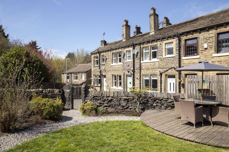 16 Greaves Place, Jagger Green Lane, Holywell Green, HX4 9BU 3 bed ...