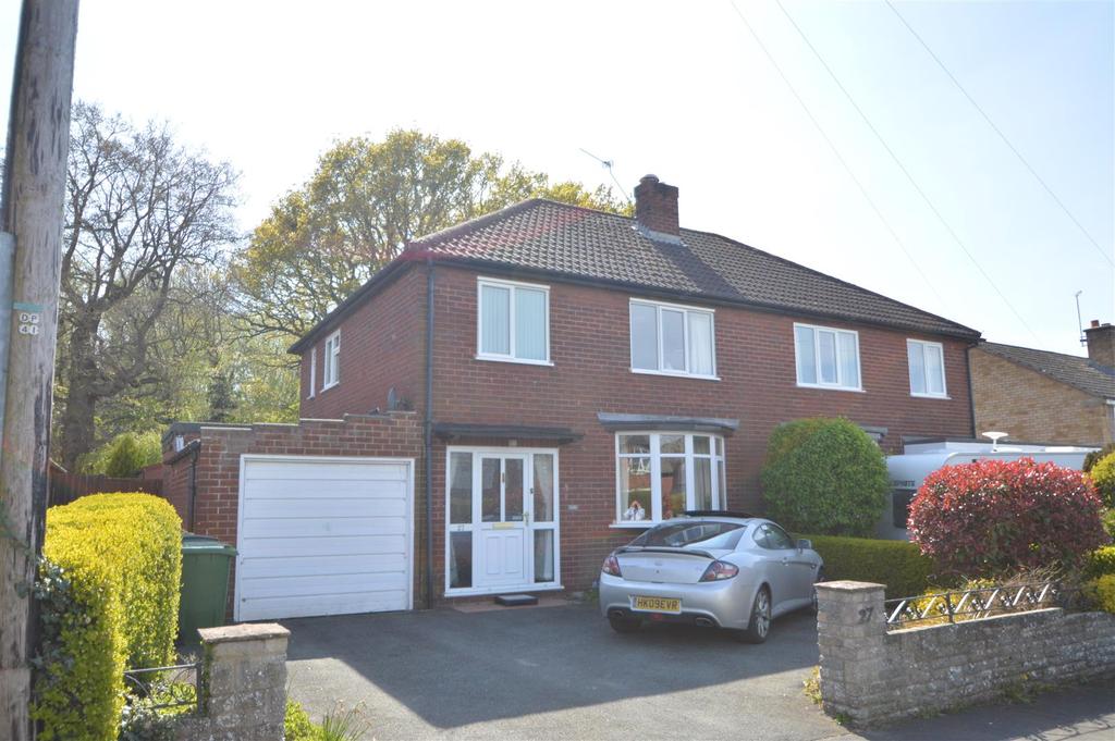 27 Sunfield Gardens, Bayston Hill... 3 bed semi-detached house - £250,000