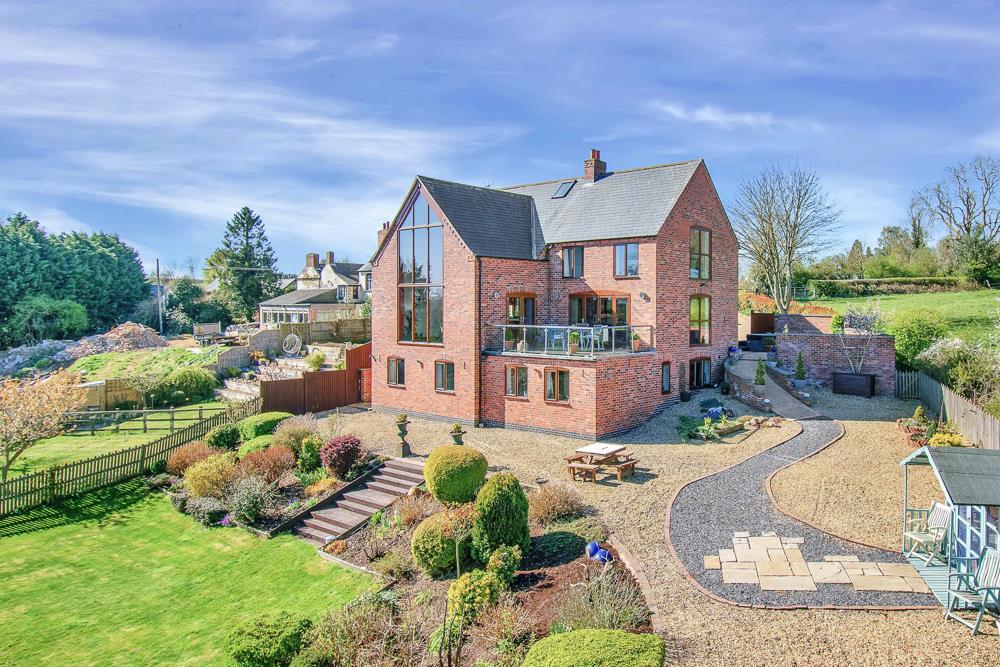 Vicarage Lane, Eaton, Grantham 6 bed detached house - £899,000