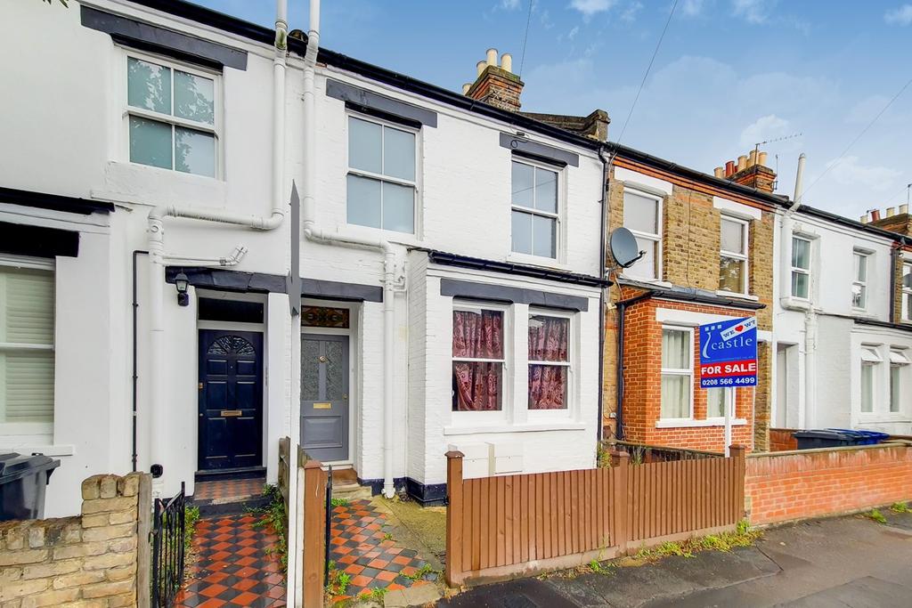 Framfield Road, Hanwell, London, W7 2 bed flat - £360,000