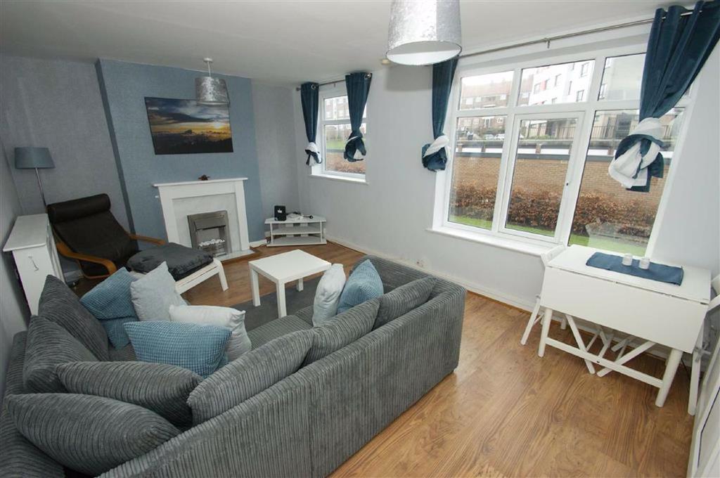Carlton Rise, LS7 2 bed flat - £700 pcm (£162 pw)