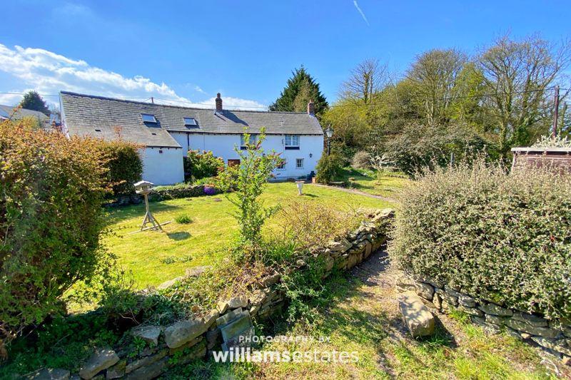 Groesffordd Road, Tanrallt Road, Gwespyr 3 bed detached house - £245,000