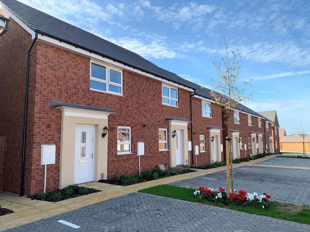 Baird Close Clipstone Park Leighton 3 Bed Semi Detached House £