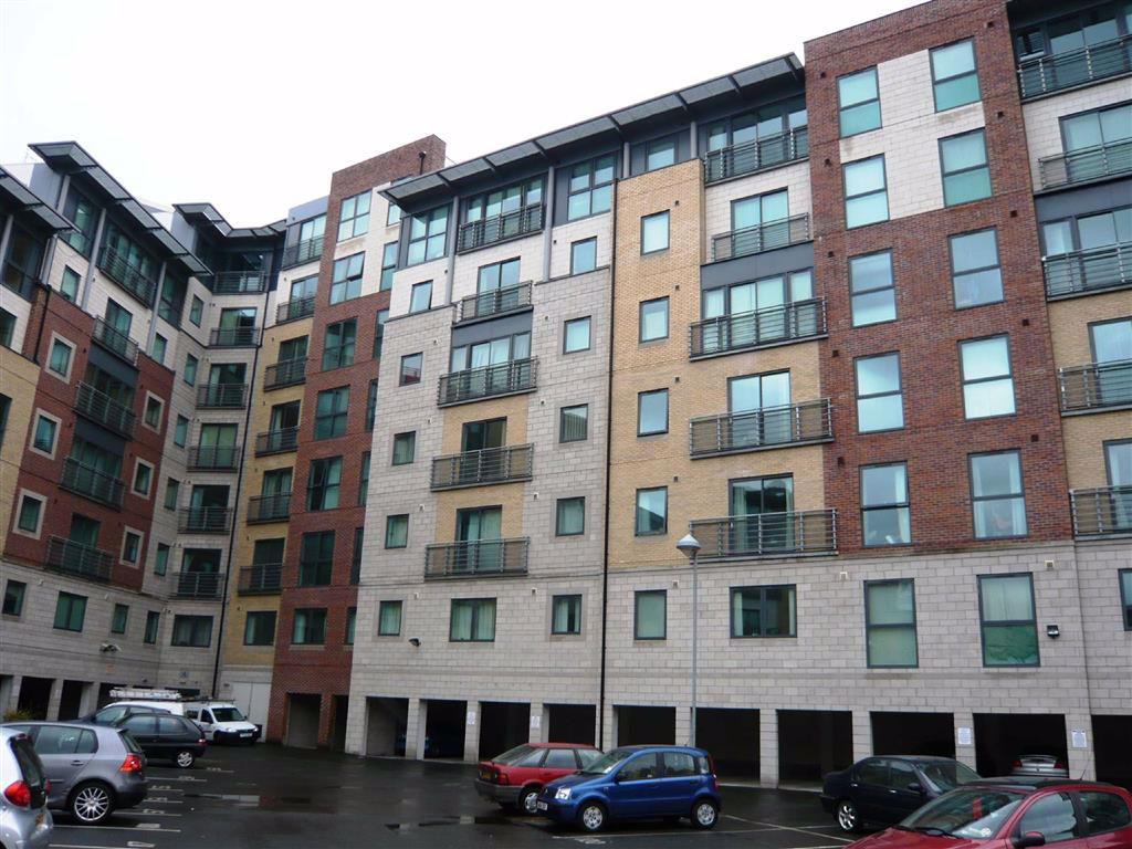 City Point 2, 156 Chapel Street, Salford 2 bed flat - £800 pcm (£185 pw)