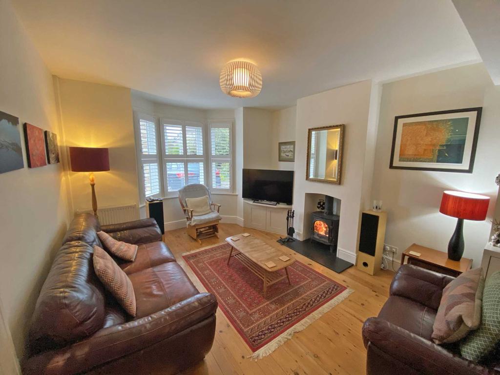 Station Road, Cholsey 3 bed end of terrace house - £500,000